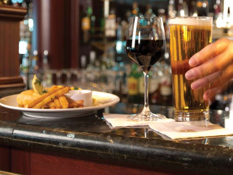 Golden Lion Pub - Dining & Entertainment - Cunard Cruise Line