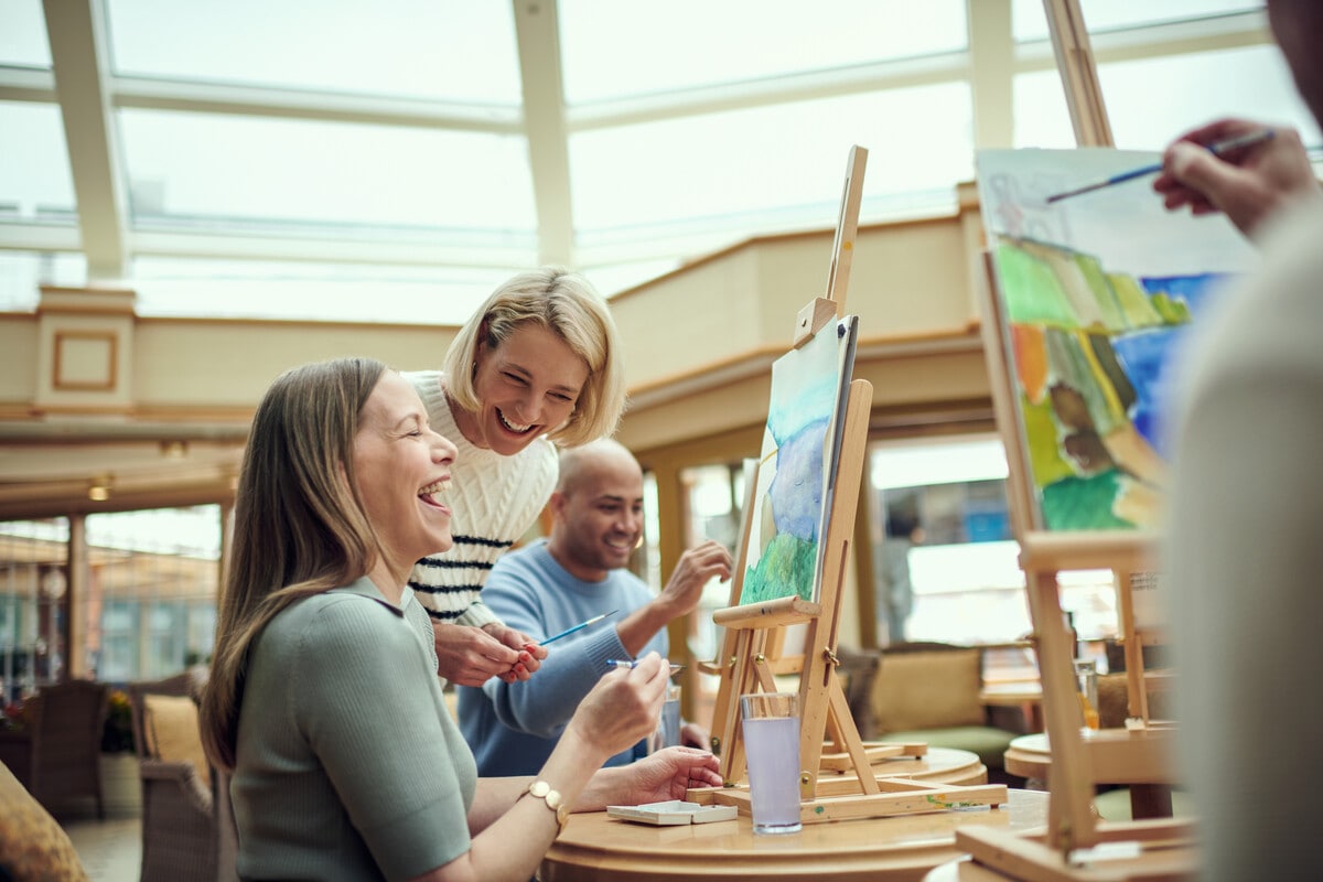 Art Classes - Entertainment - Cunard Cruise Line