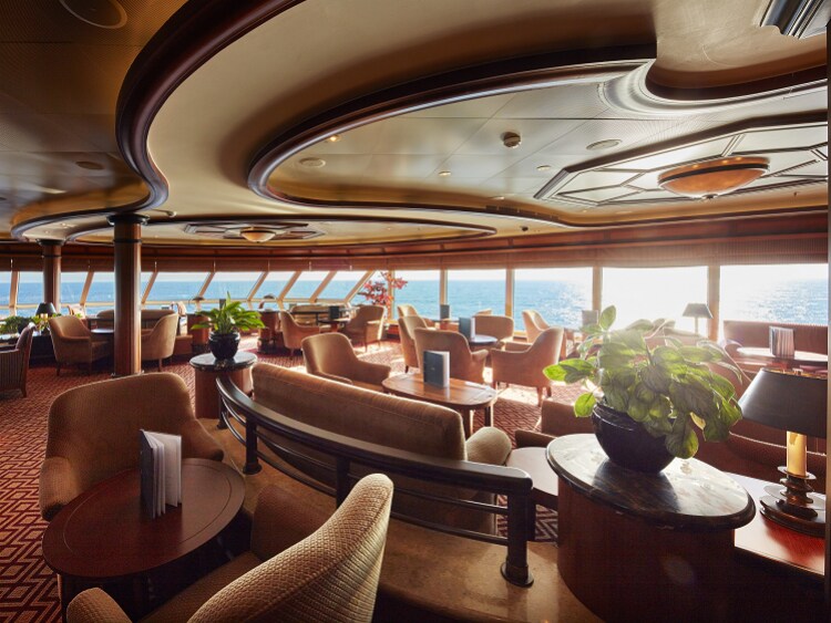 Bars und Lounges an Bord der Queen Elizabeth – Getränke und Cocktails ...